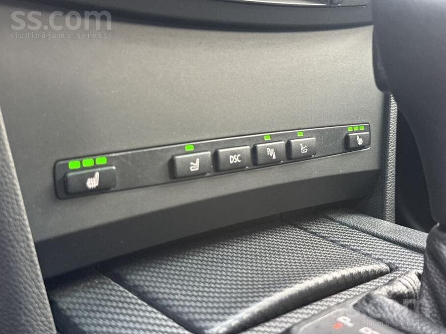 Zils BMW 530 2004 Jelgava, ar dzinēja tilpumu 3.00 L un nobraukumu 260 tūkst. km par 6200 €, foto 28 vietnē AUTOMOTO.COM.LV