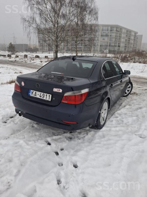 Синий БМВ 530 2004 в Рига, объемом двигателя 3.00 л и пробегом 420 тыс. км за 2800 €, фото 3 на AUTOMOTO.COM.LV