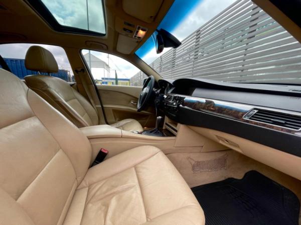 Zils BMW 530 2004 Rīga, ar dzinēja tilpumu 3.00 L un nobraukumu 0 tūkst. km par 4200 €, foto 8 vietnē AUTOMOTO.COM.LV
