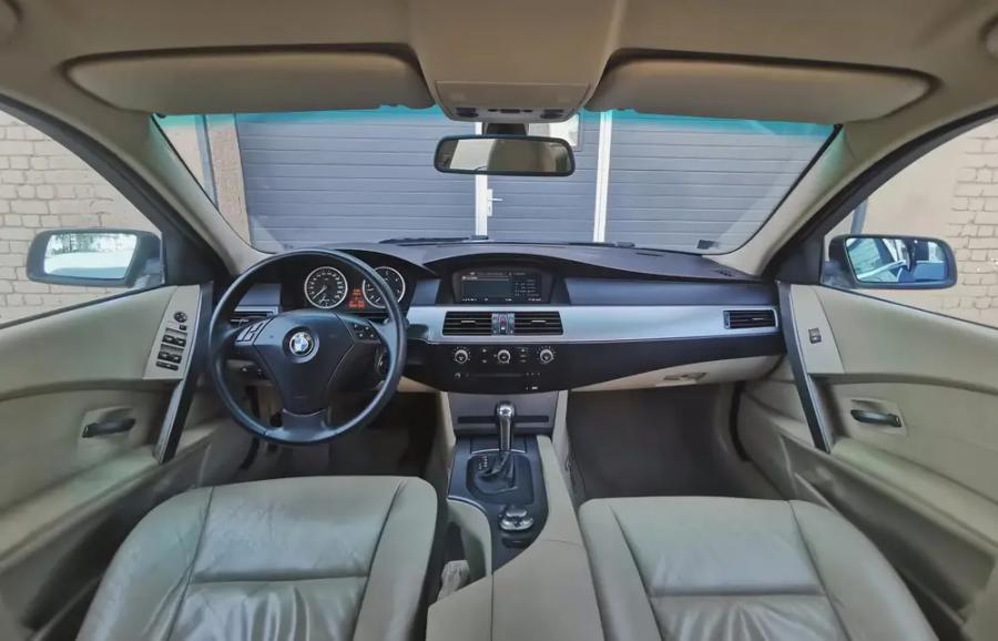 Zils BMW 530 2004 Rīga, ar dzinēja tilpumu 3.00 L un nobraukumu 382 tūkst. km par 3490 €, foto 4 vietnē AUTOMOTO.COM.LV