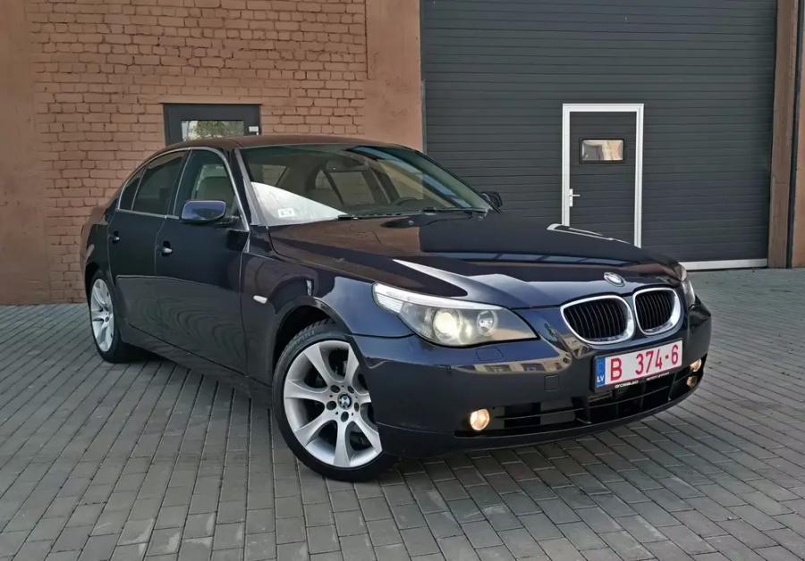 Zils BMW 530 2004 Rīga, ar dzinēja tilpumu 3.00 L un nobraukumu 382 tūkst. km par 3490 €, foto 16 vietnē AUTOMOTO.COM.LV