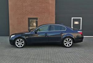 Zils BMW 530 2004 Rīga, ar dzinēja tilpumu 3.00 L un nobraukumu 382 tūkst. km par 3490 €, foto 18 vietnē AUTOMOTO.COM.LV