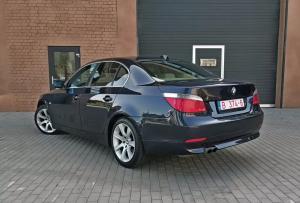 Zils BMW 530 2004 Rīga, ar dzinēja tilpumu 3.00 L un nobraukumu 382 tūkst. km par 3490 €, foto 19 vietnē AUTOMOTO.COM.LV