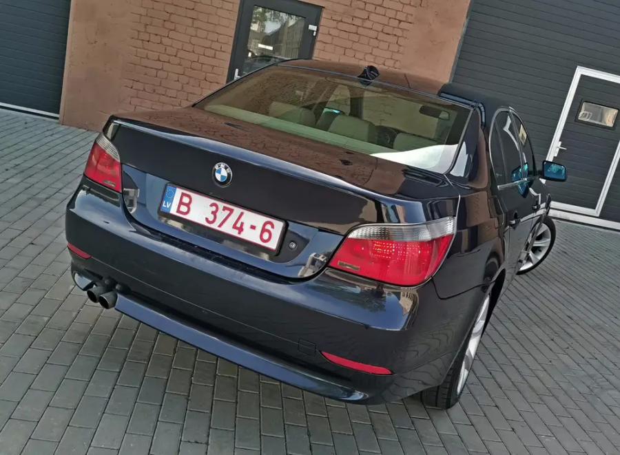 Zils BMW 530 2004 Rīga, ar dzinēja tilpumu 3.00 L un nobraukumu 382 tūkst. km par 3490 €, foto 21 vietnē AUTOMOTO.COM.LV
