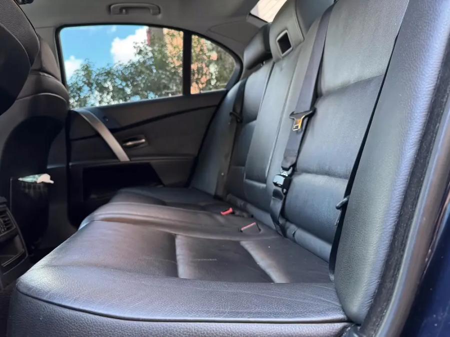 Zils BMW 530 2004 Rīga, ar dzinēja tilpumu 3.00 L un nobraukumu 251 tūkst. km par 3990 €, foto 11 vietnē AUTOMOTO.COM.LV