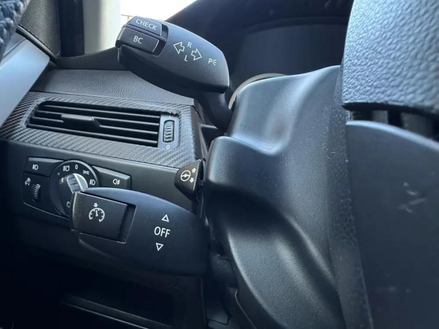 Zils BMW 530 2004 Rīga, ar dzinēja tilpumu 3.00 L un nobraukumu 251 tūkst. km par 3990 €, foto 31 vietnē AUTOMOTO.COM.LV