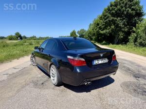 Синий БМВ 530 2004 в Рига, объемом двигателя 3.00 л и пробегом 381 тыс. км за 5650 €, фото 5 на AUTOMOTO.COM.LV