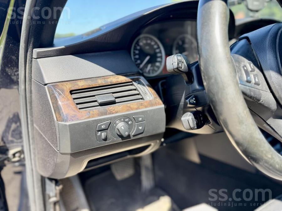 Синий БМВ 530 2004 в Рига, объемом двигателя 3.00 л и пробегом 381 тыс. км за 5650 €, фото 7 на AUTOMOTO.COM.LV