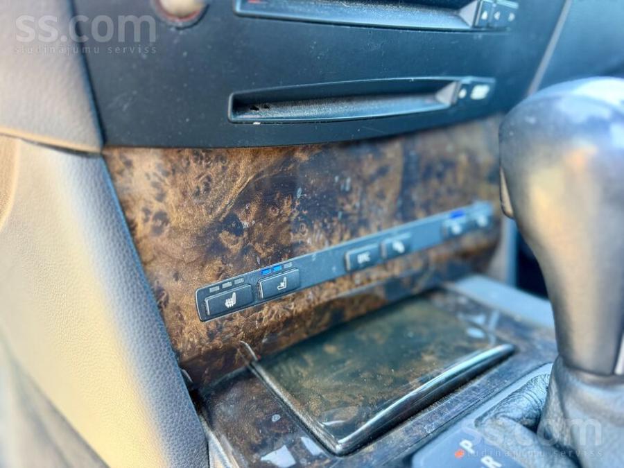 Синий БМВ 530 2004 в Рига, объемом двигателя 3.00 л и пробегом 381 тыс. км за 5650 €, фото 8 на AUTOMOTO.COM.LV