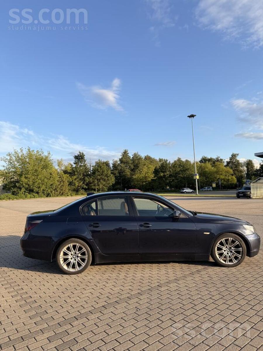Blue BMW 530 2004 in Riga, with an engine capacity of 3.00 L and mileage of 365 thousand km for 3300 €, photo 4 on AUTOMOTO.COM.LV