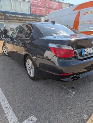 Синий БМВ 530 2004 в Клайпеда, объемом двигателя 2.98 л и пробегом 239 тыс. км за 3000 €, фото 11 на AUTOMOTO.COM.LV