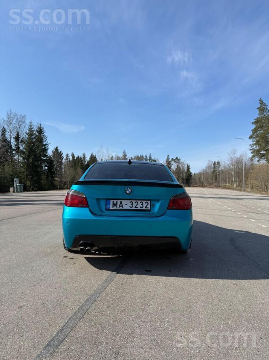 Blue BMW 530 2004 in Madona, with an engine capacity of 3.00 L and mileage of 321 thousand km for 4500 €, photo 9 on AUTOMOTO.COM.LV