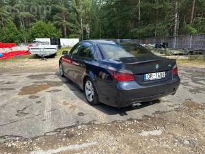 Zils BMW 530 2004 Rīga, ar dzinēja tilpumu 3.00 L un nobraukumu 424 tūkst. km par 8800 €, foto 3 vietnē AUTOMOTO.COM.LV