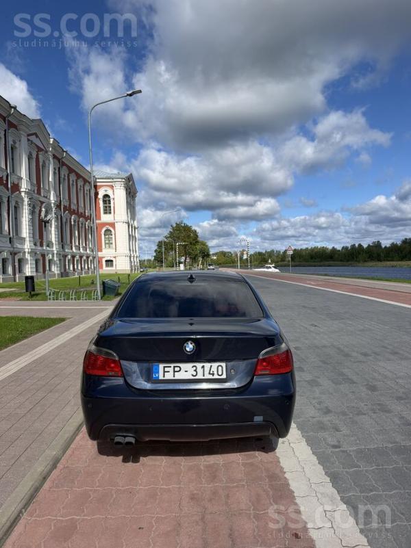 Blue BMW 530 2004 in Ventspils, with an engine capacity of 3.00 L and mileage of 265 thousand km for 4900 €, photo 6 on AUTOMOTO.COM.LV
