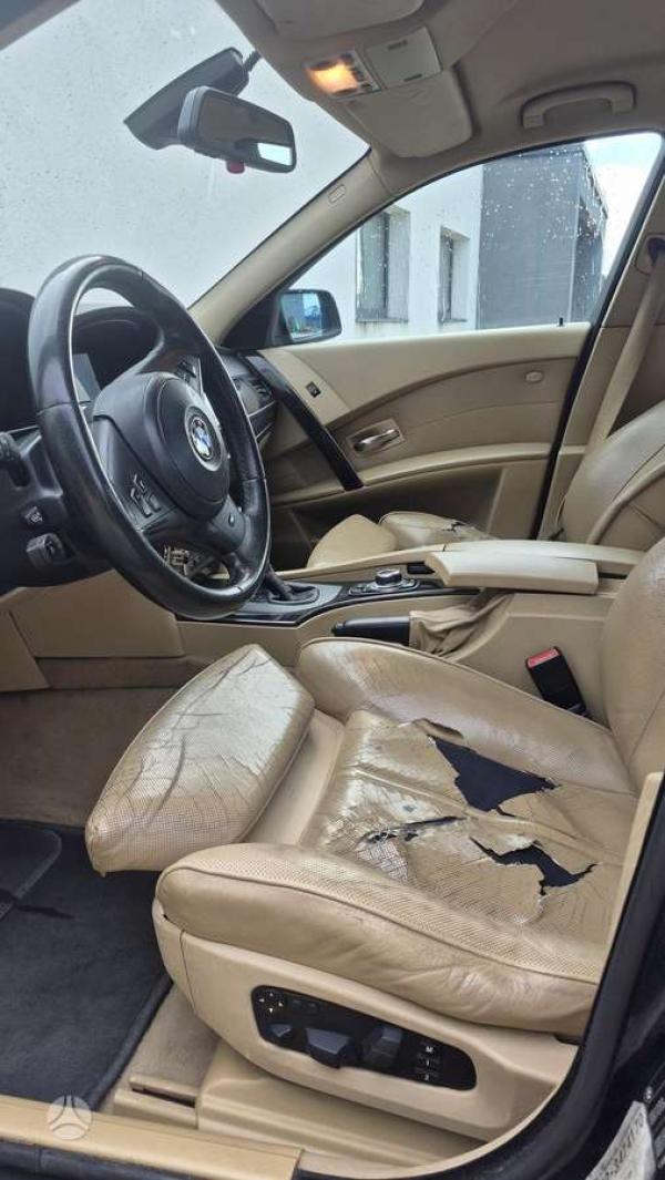 Синий БМВ 530 2004 в Каунас, объемом двигателя 2.99 л и пробегом 540 тыс. км за 2200 €, фото 5 на AUTOMOTO.COM.LV