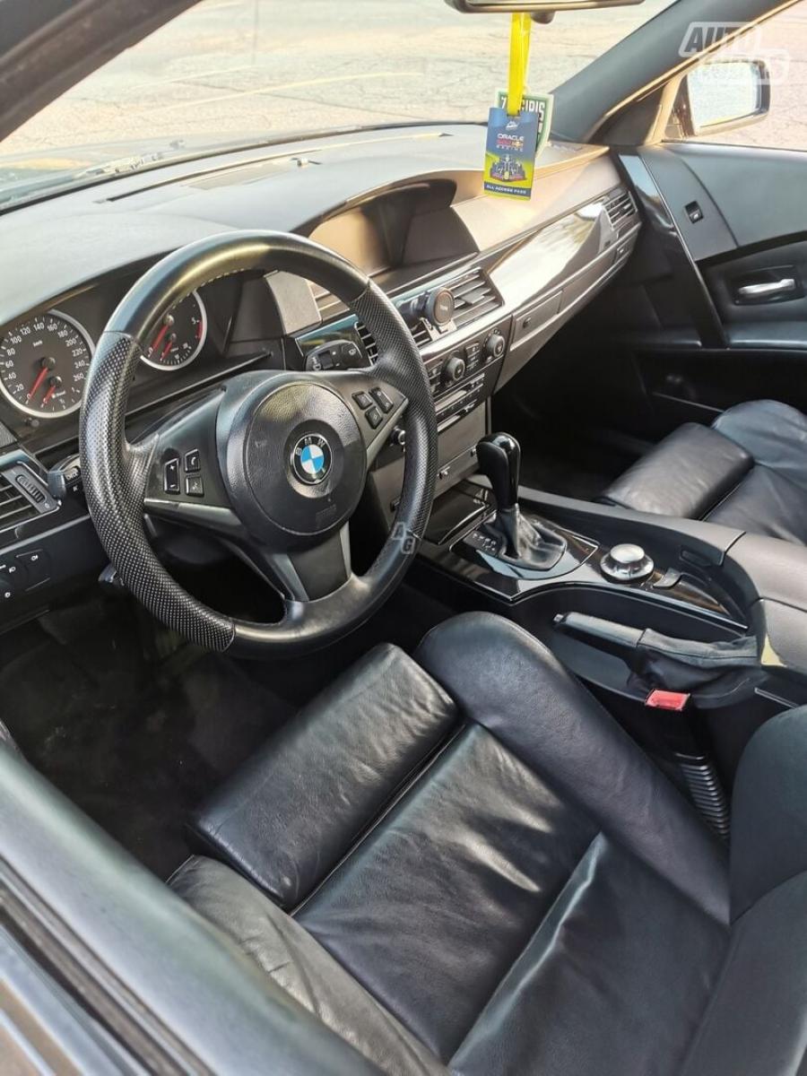 Zils BMW 530 2004 Kauņa, ar dzinēja tilpumu 3.00 L un nobraukumu 478 tūkst. km par 4200 €, foto 9 vietnē AUTOMOTO.COM.LV