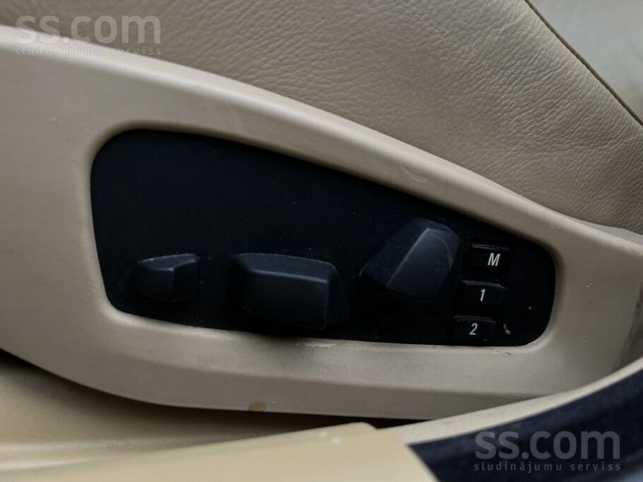 Blue BMW 530 2004 in Riga, with an engine capacity of 3.00 L and mileage of 288 thousand km for 3990 €, photo 7 on AUTOMOTO.COM.LV