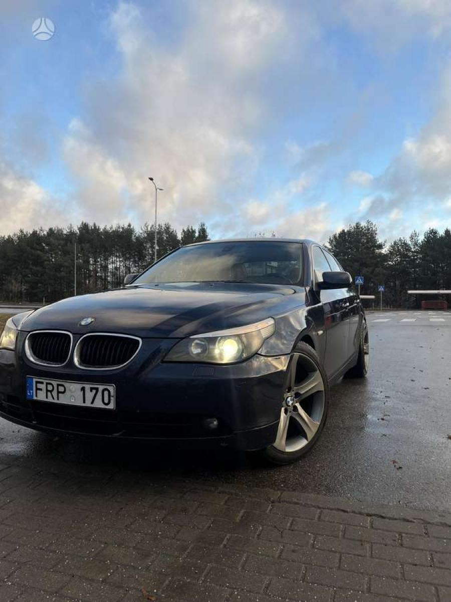 Zils BMW 530 2005 Viļņa, ar dzinēja tilpumu 3.00 L un nobraukumu 333 tūkst. km par 2600 €, foto 1 vietnē AUTOMOTO.COM.LV