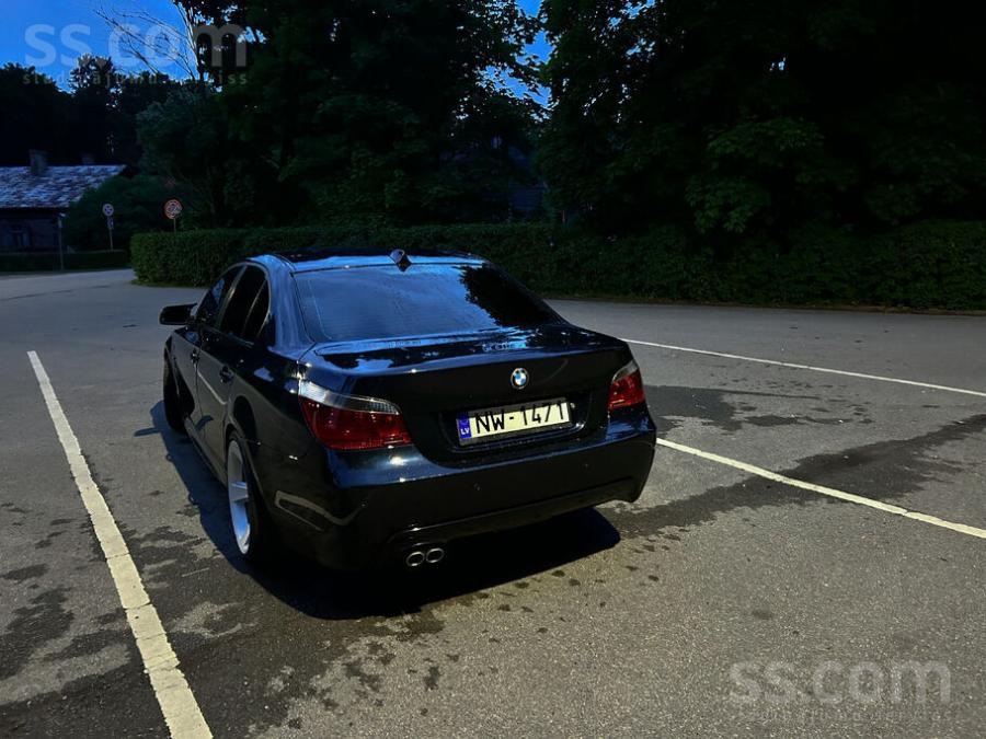Blue BMW 530 2005 in Riga, with an engine capacity of 3.00 L and mileage of 337 thousand km for 6700 €, photo 4 on AUTOMOTO.COM.LV