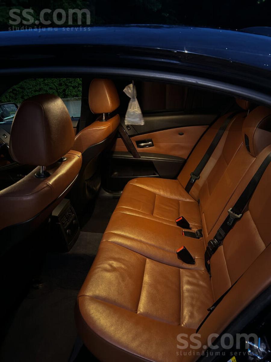 Blue BMW 530 2005 in Riga, with an engine capacity of 3.00 L and mileage of 337 thousand km for 6700 €, photo 10 on AUTOMOTO.COM.LV