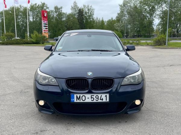 Zils BMW 530 2005 Rīga, ar dzinēja tilpumu 3.00 L un nobraukumu 0 tūkst. km par 5700 €, foto 2 vietnē AUTOMOTO.COM.LV