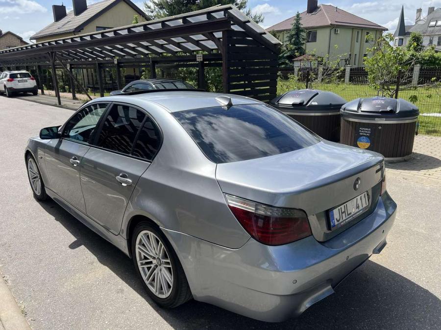 Синий БМВ 530 2005 в Вильнюс, объемом двигателя 2.99 л и пробегом 399 тыс. км за 3650 €, фото 4 на AUTOMOTO.COM.LV