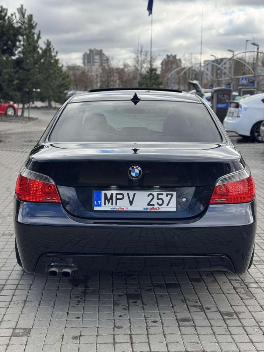 Blue BMW 530 2005 in Vilnius, with an engine capacity of 2.99 L and mileage of 264 thousand km for 1550 €, photo 7 on AUTOMOTO.COM.LV