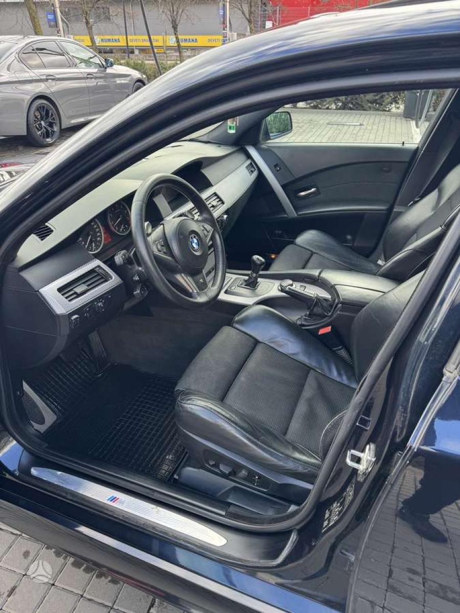Blue BMW 530 2005 in Vilnius, with an engine capacity of 2.99 L and mileage of 264 thousand km for 1550 €, photo 9 on AUTOMOTO.COM.LV