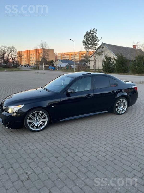 Blue BMW 530 2005 in Liepaja, with an engine capacity of 3.00 L and mileage of 331 thousand km for 7200 €, photo 3 on AUTOMOTO.COM.LV