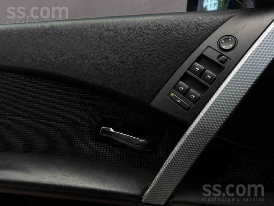 Zils BMW 530 2005 Rīga, ar dzinēja tilpumu 3.00 L un nobraukumu 313 tūkst. km par 4990 €, foto 24 vietnē AUTOMOTO.COM.LV