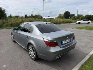 Синий БМВ 530 2005 в Клайпеда, объемом двигателя 3.00 л и пробегом 400 тыс. км за 3050 €, фото 4 на AUTOMOTO.COM.LV