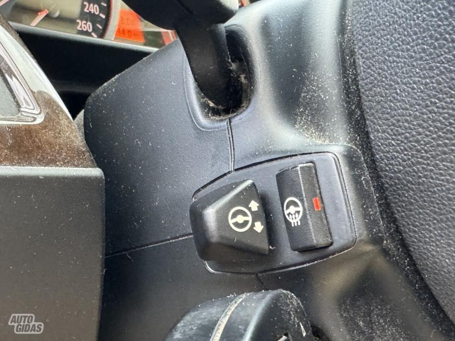 Zils BMW 530 2006 Viļņa, ar dzinēja tilpumu 3.00 L un nobraukumu 348 tūkst. km par 3250 €, foto 11 vietnē AUTOMOTO.COM.LV