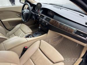Zils BMW 530 2006 Rēzekne, ar dzinēja tilpumu 3.00 L un nobraukumu 334 tūkst. km par 3400 €, foto 10 vietnē AUTOMOTO.COM.LV