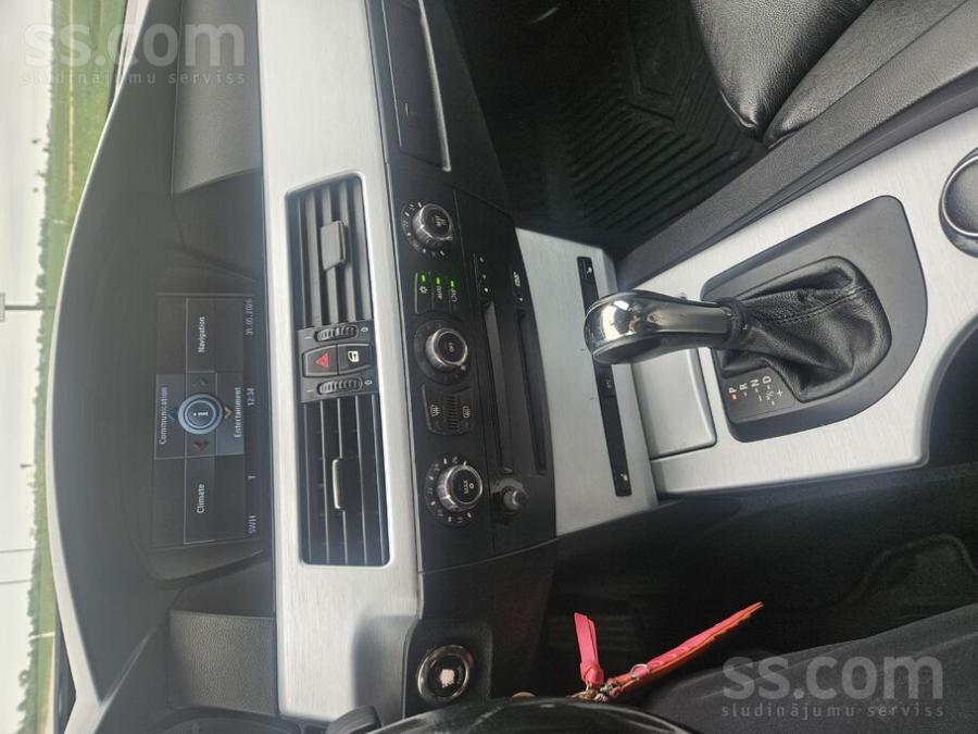 Синий БМВ 530 2006 в Елгава, объемом двигателя 3.00 л и пробегом 320 тыс. км за 3000 €, фото 8 на AUTOMOTO.COM.LV