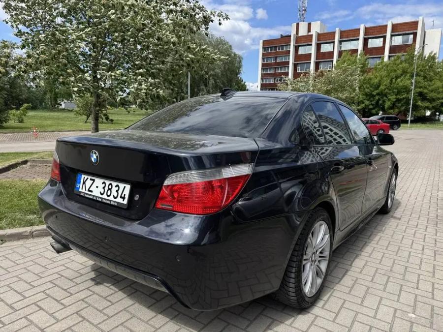 Синий БМВ 530 2006 в Рига, объемом двигателя 3.00 л и пробегом 320 тыс. км за 4990 €, фото 8 на AUTOMOTO.COM.LV