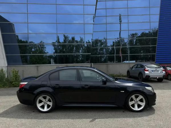 Zils BMW 530 2006 Rīga, ar dzinēja tilpumu 3.00 L un nobraukumu 372 tūkst. km par 4990 €, foto 8 vietnē AUTOMOTO.COM.LV