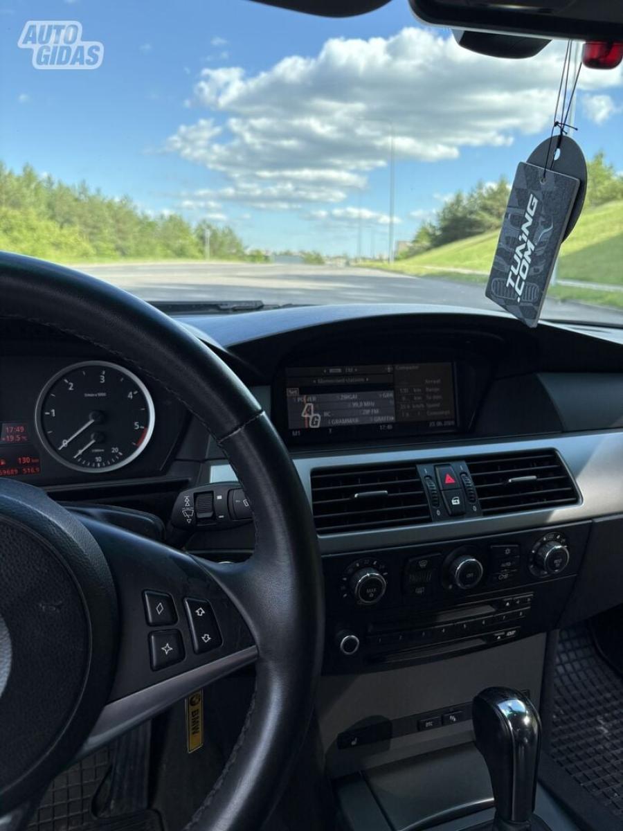 Zils BMW 530 2006 Alīta, ar dzinēja tilpumu 3.00 L un nobraukumu 360 tūkst. km par 4000 €, foto 18 vietnē AUTOMOTO.COM.LV