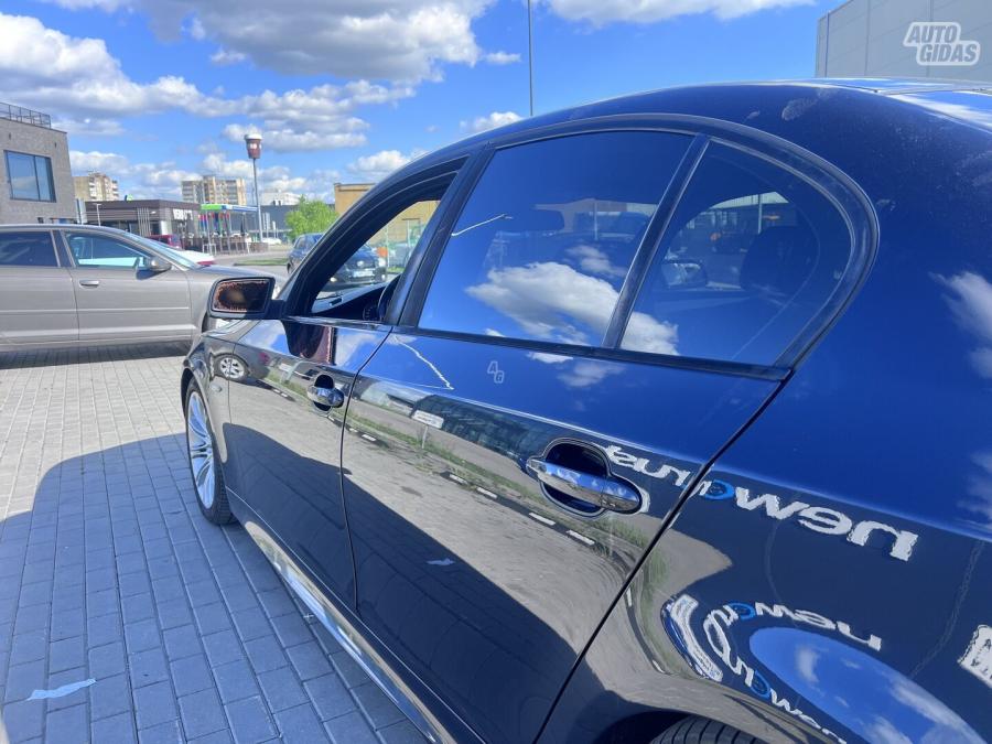 Zils BMW 530 2007 Kauņa, ar dzinēja tilpumu 3.00 L un nobraukumu 474 tūkst. km par 5800 €, foto 9 vietnē AUTOMOTO.COM.LV