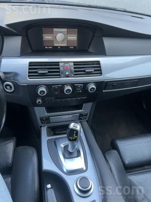 Zils BMW 530 2007 Rīga, ar dzinēja tilpumu 3.00 L un nobraukumu 302 tūkst. km par 6500 €, foto 9 vietnē AUTOMOTO.COM.LV