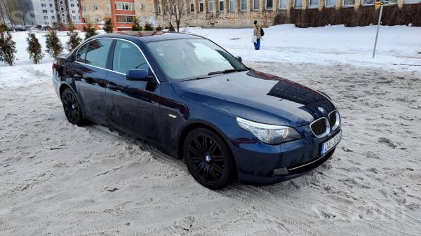 Blue BMW 530 2007 in Riga, with an engine capacity of 3.00 L and mileage of 343 thousand km for 5800 €, photo 2 on AUTOMOTO.COM.LV