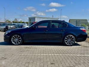 Blue BMW 530 2007 in Kretinga, with an engine capacity of 2.99 L and mileage of 338 thousand km for 7499 €, photo 7 on AUTOMOTO.COM.LV