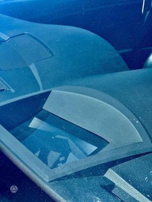 Blue BMW 530 2007 in Kretinga, with an engine capacity of 2.99 L and mileage of 338 thousand km for 7499 €, photo 12 on AUTOMOTO.COM.LV