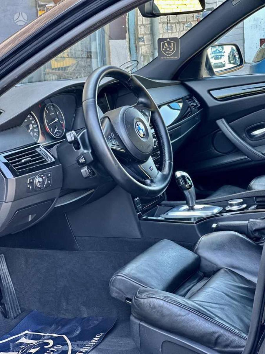 Blue BMW 530 2007 in Kretinga, with an engine capacity of 2.99 L and mileage of 338 thousand km for 7499 €, photo 13 on AUTOMOTO.COM.LV