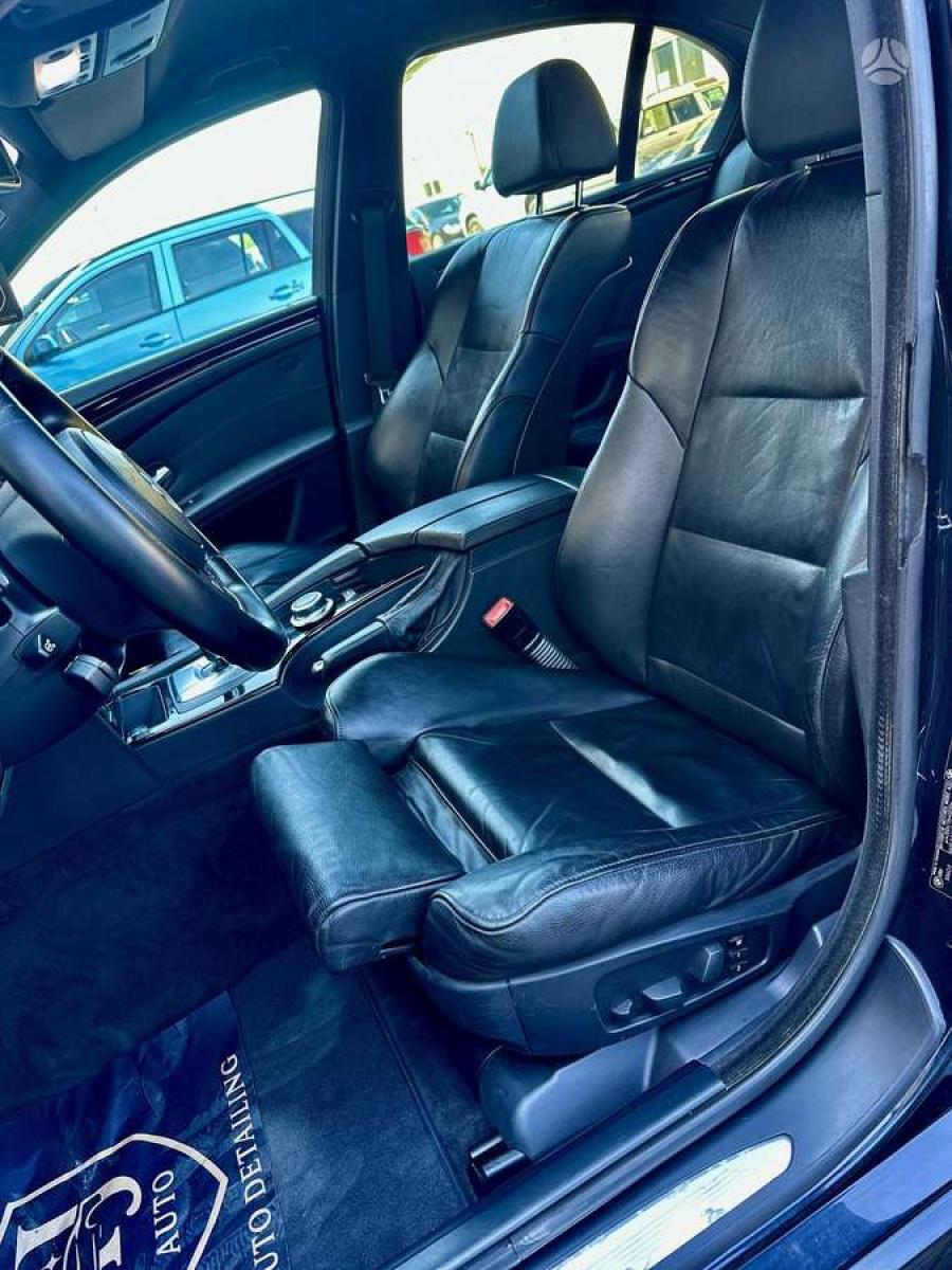 Blue BMW 530 2007 in Kretinga, with an engine capacity of 2.99 L and mileage of 338 thousand km for 7499 €, photo 15 on AUTOMOTO.COM.LV