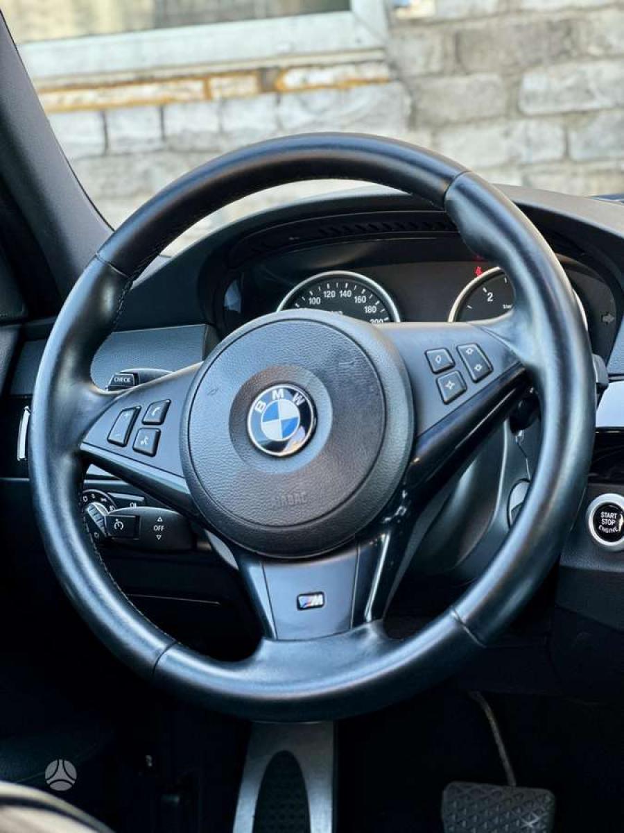 Blue BMW 530 2007 in Kretinga, with an engine capacity of 2.99 L and mileage of 338 thousand km for 7499 €, photo 21 on AUTOMOTO.COM.LV
