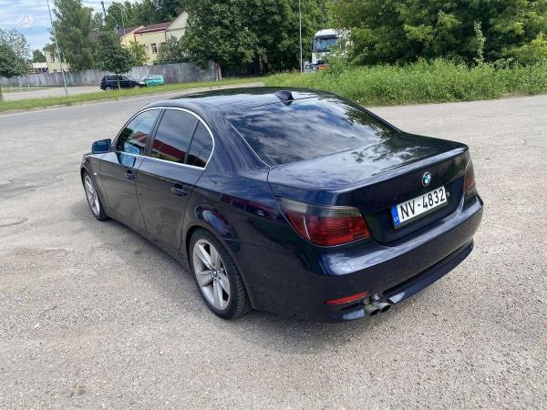Zils BMW 530 2007 Rīga, ar dzinēja tilpumu 2.99 L un nobraukumu 296 tūkst. km par 4300 €, foto 4 vietnē AUTOMOTO.COM.LV