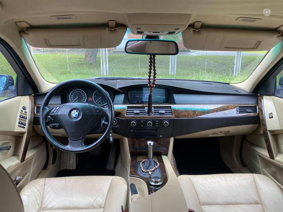 Zils BMW 530 2007 Rīga, ar dzinēja tilpumu 2.99 L un nobraukumu 296 tūkst. km par 4300 €, foto 7 vietnē AUTOMOTO.COM.LV