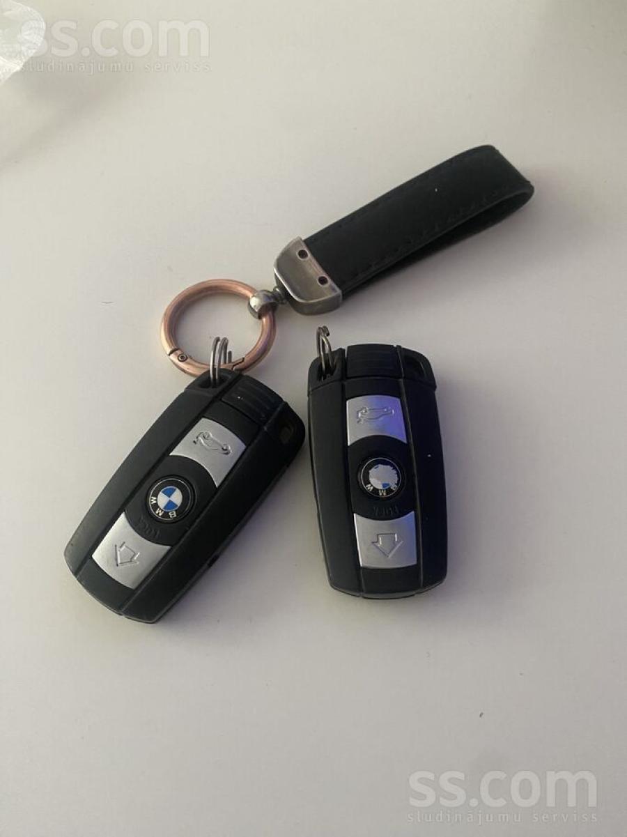 Zils BMW 530 2007 Rīga, ar dzinēja tilpumu 3.00 L un nobraukumu 297 tūkst. km par 4000 €, foto 15 vietnē AUTOMOTO.COM.LV