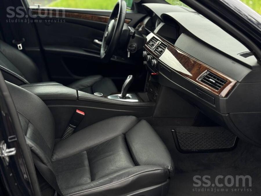 Синий БМВ 530 2007 в Рига, объемом двигателя 3.00 л и пробегом 346 тыс. км за 5690 €, фото 9 на AUTOMOTO.COM.LV