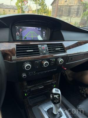 Zils BMW 530 2007 Rēzekne, ar dzinēja tilpumu 3.00 L un nobraukumu 346 tūkst. km par 6500 €, foto 12 vietnē AUTOMOTO.COM.LV